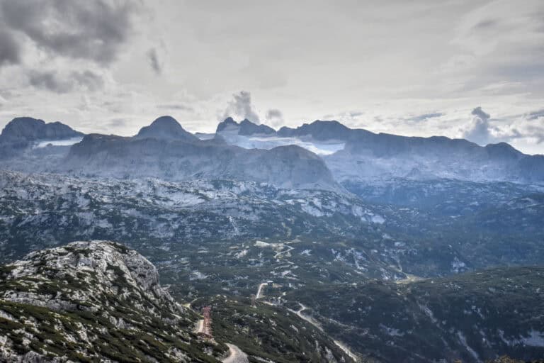 Austria's Stunning 5 Fingers Viewing Platform near Hallstatt