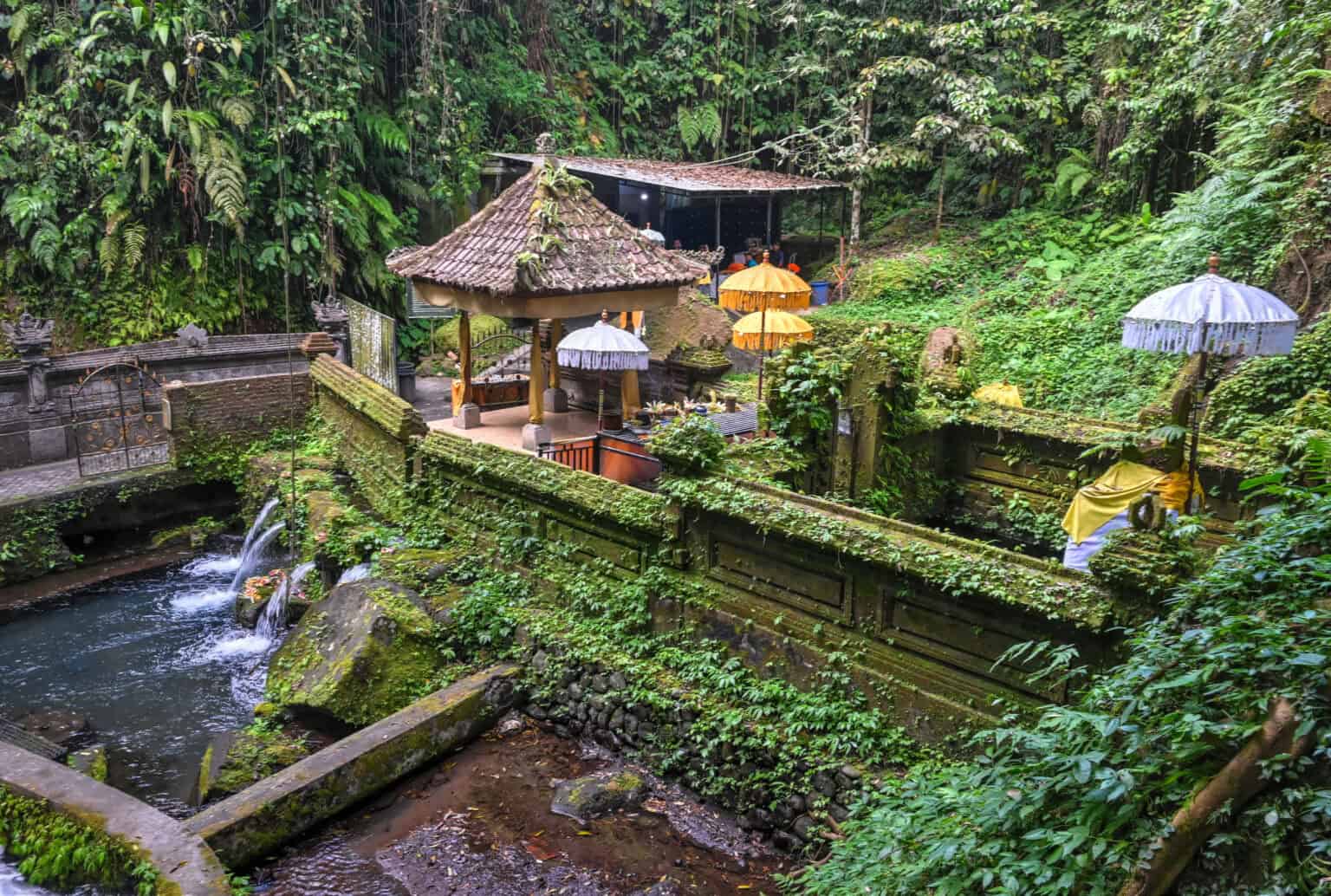 Bali's Pura Mengening - A Temple Visiting Guide