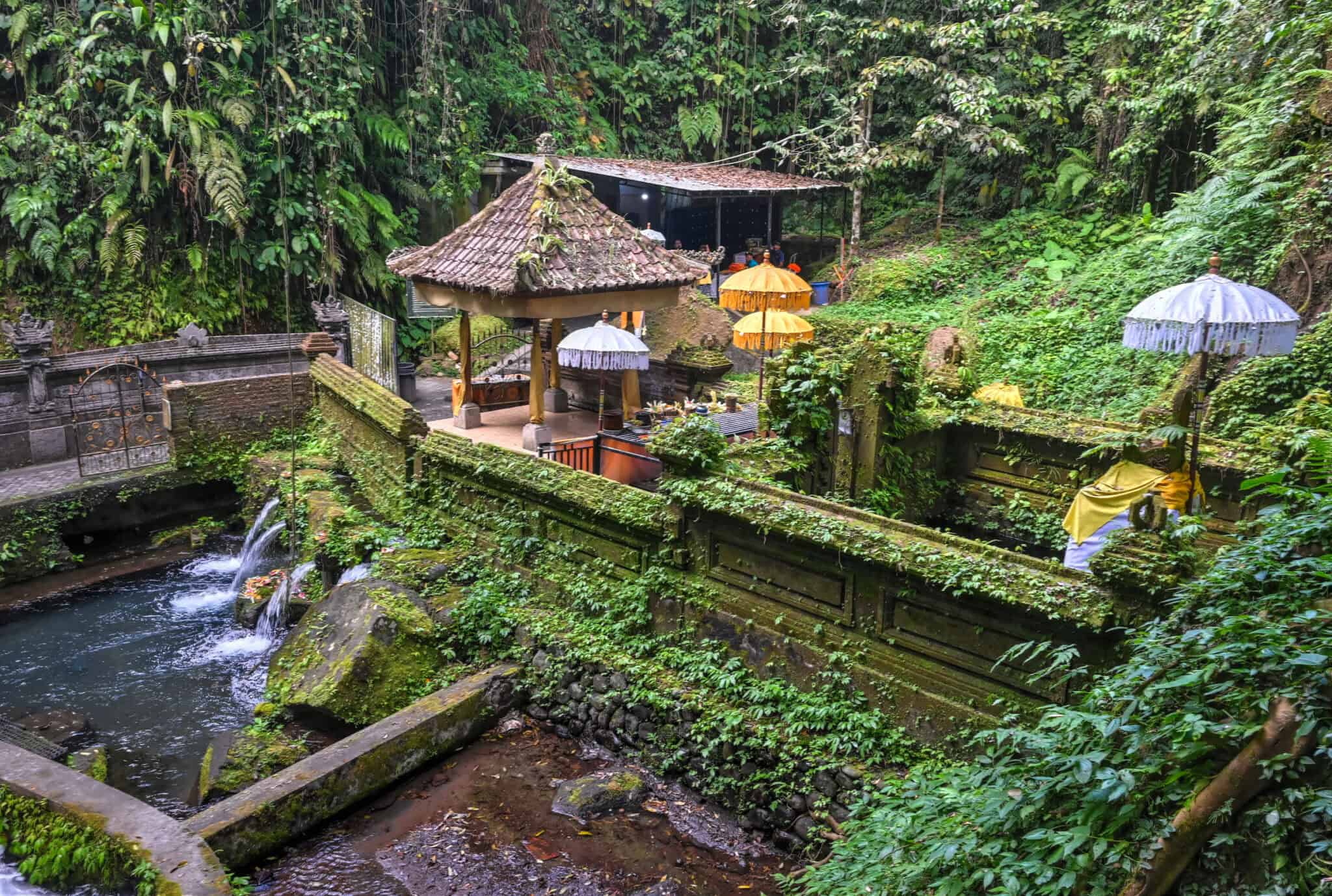 Bali's Pura Mengening - A Temple Visiting Guide