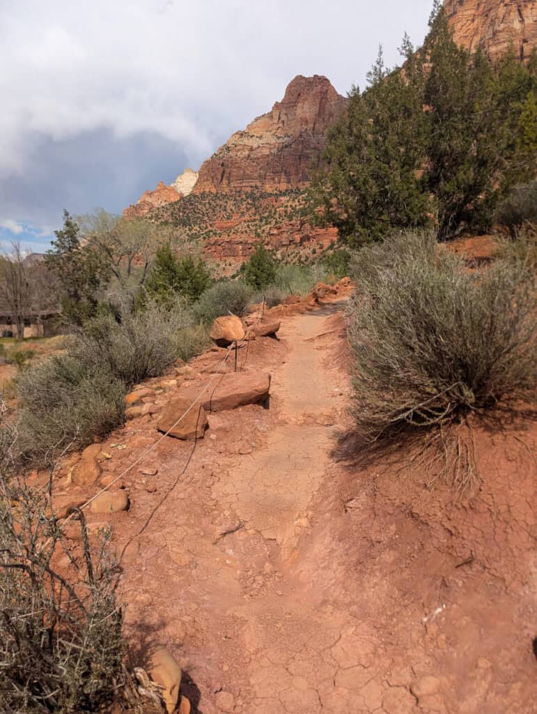 The Watchman Trail | Zion Hiking Guide