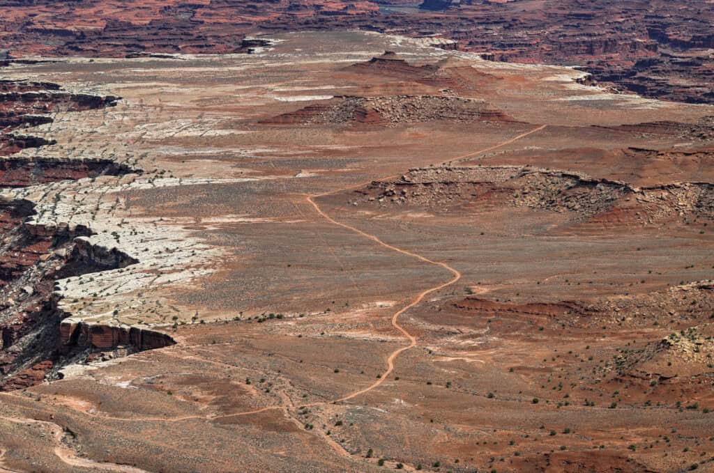 Best Hikes & Viewpoints in Canyonlands National Park (Island in the Sky)